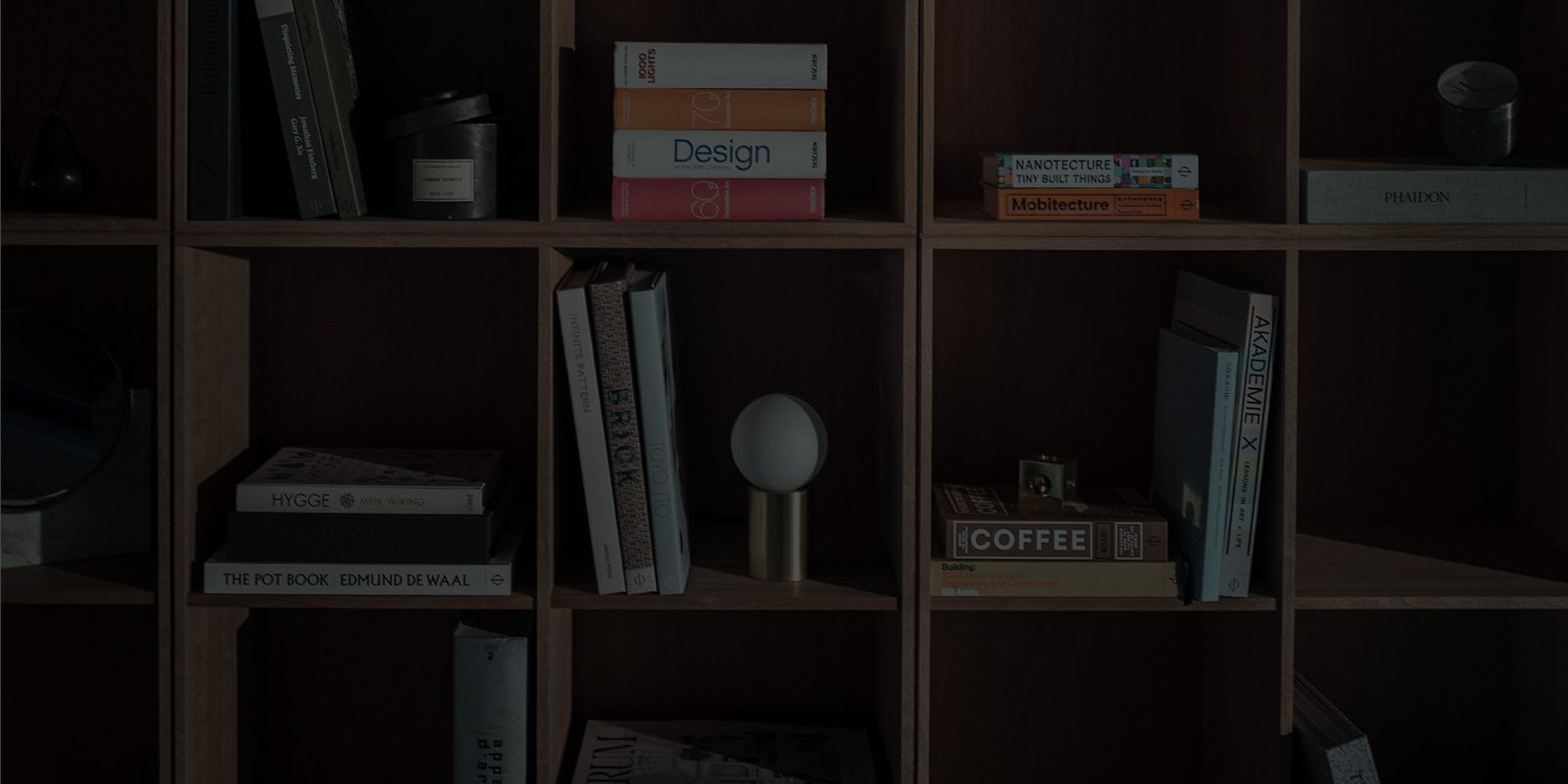 banner-bookcase – Goya Decor